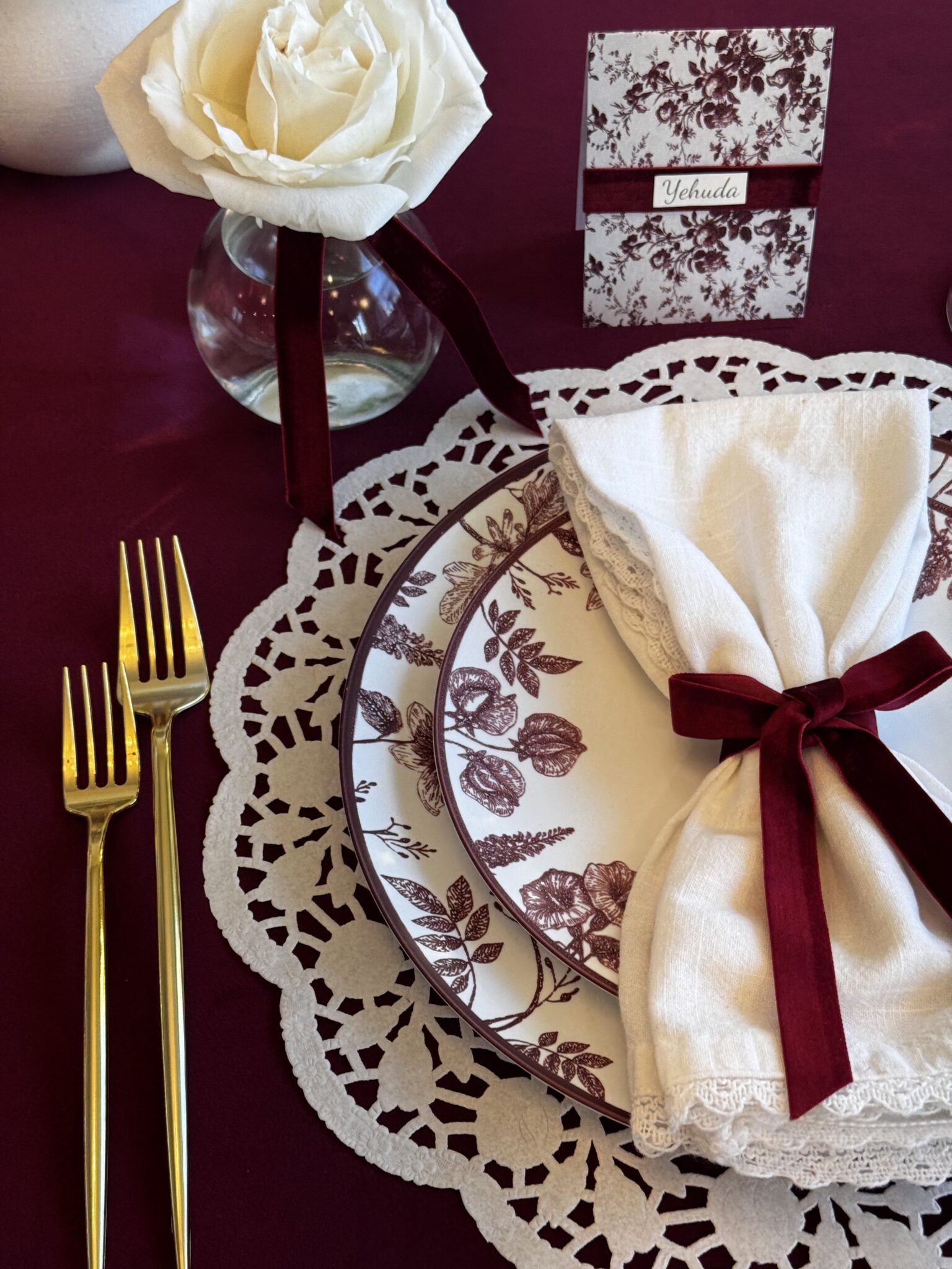 How To Create a Beautiful Pesach Table with Affordable Amazon Finds ...