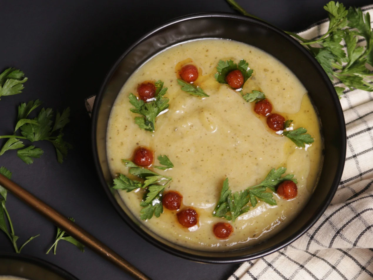 Hearty Green Soup with Smoky Chickpeas - Kosher.com