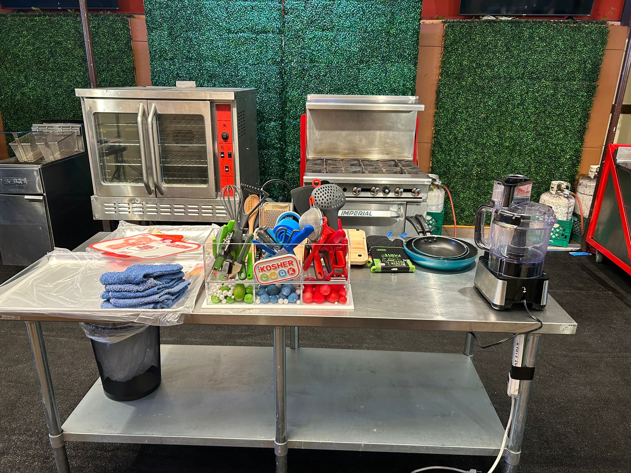 Behind The Scenes Of Skill'It, Our Favorite Cooking Competition ...