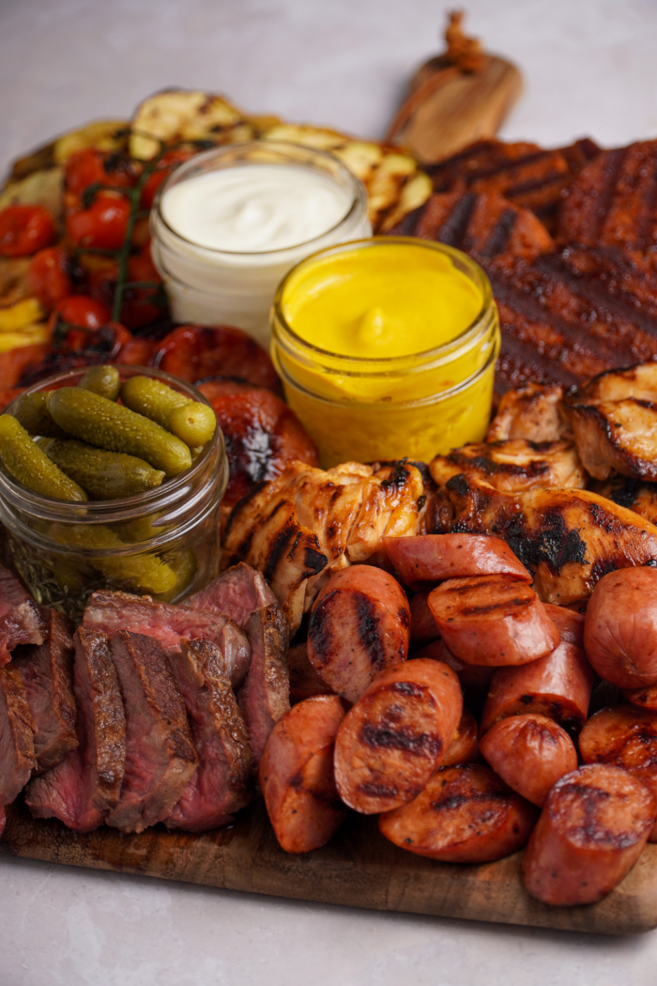 A BBQ Board Is The Easiest Way To "Cook" For Shabbat - Kosher.com